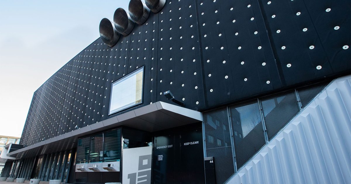 013 Poppodium Tilburg | 013 eert Arjen Lucassen (Ayreon) aan…